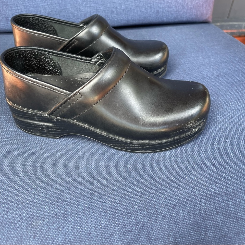 Women’s Dansko Cabrio Professional Clog Size 37/7 - Gem
